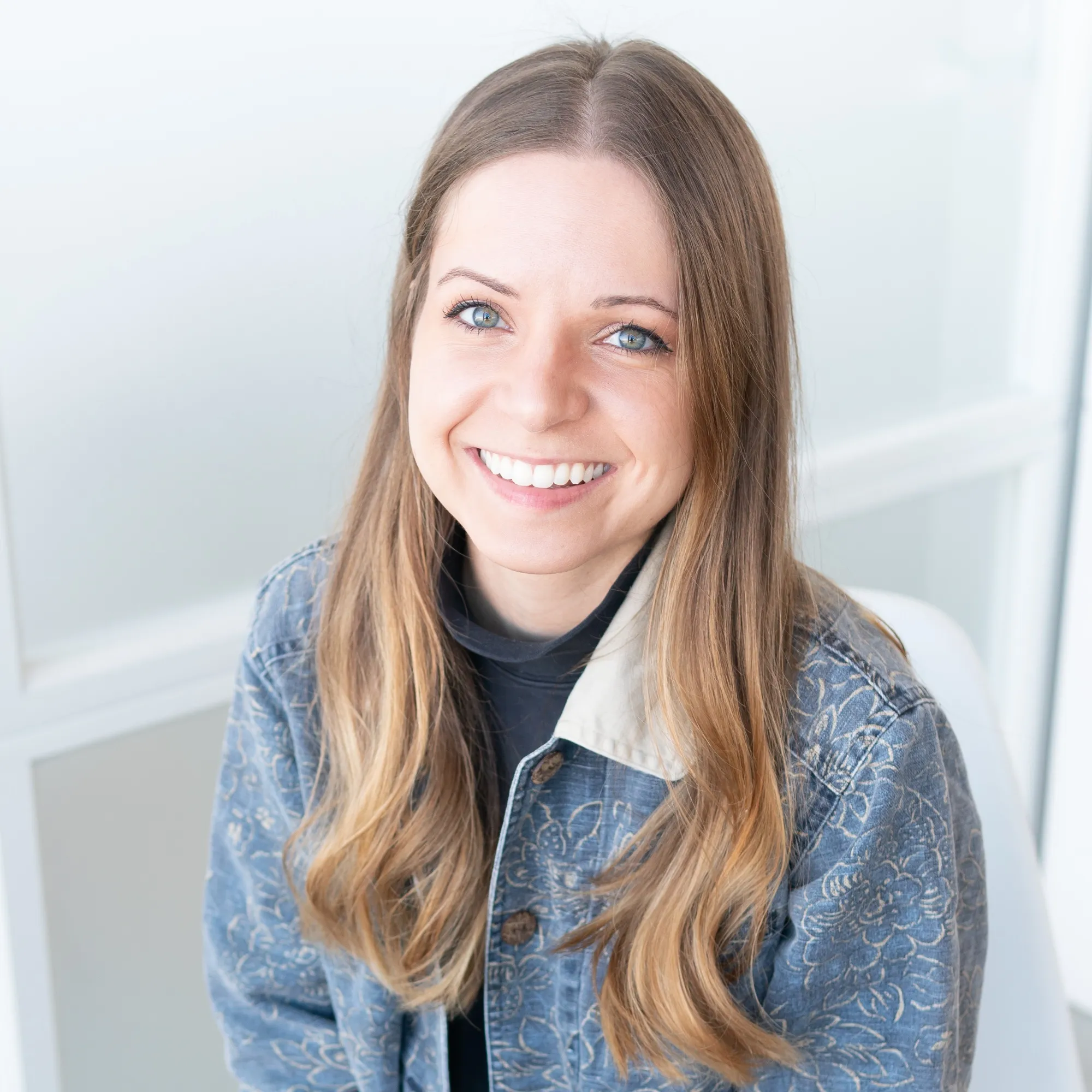 Amanda Salmon's Instagram, Twitter & Facebook on IDCrawl